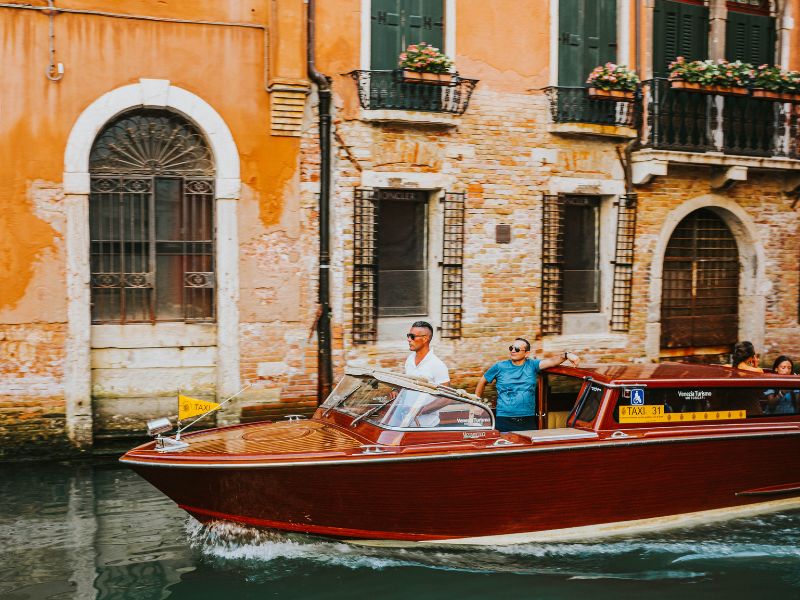 How to get to Venice by plane | Tips & Advice by Venetoinside