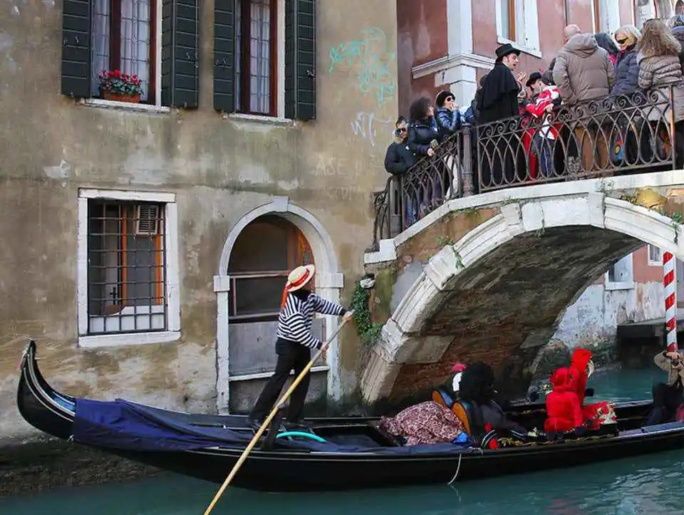 Theatrical Walking Tour with the Codega | Venice Carnival